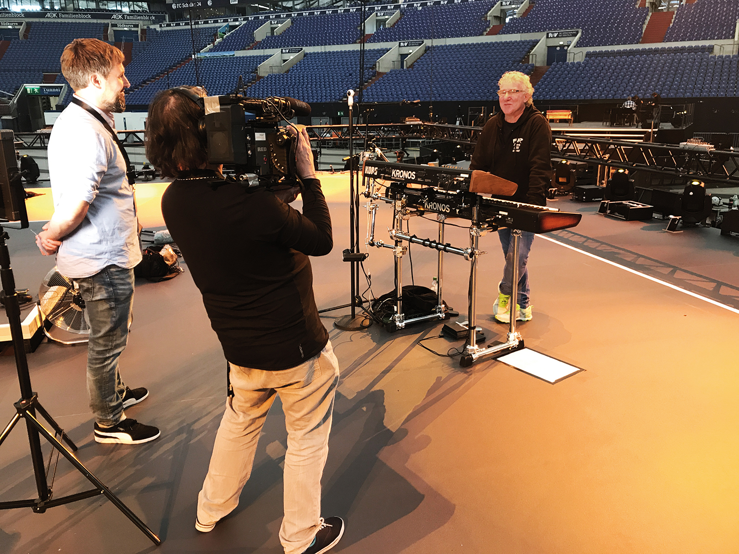 Cherry Gehring - Cherry im Abenteuerland - insidek.org